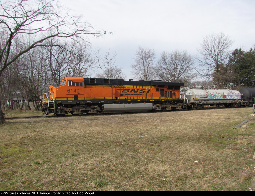 BNSF 6140